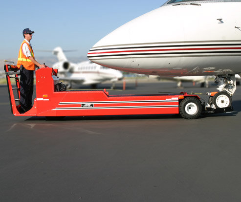 Oshkosh AeroTech | Aircraft Tow Vehicle